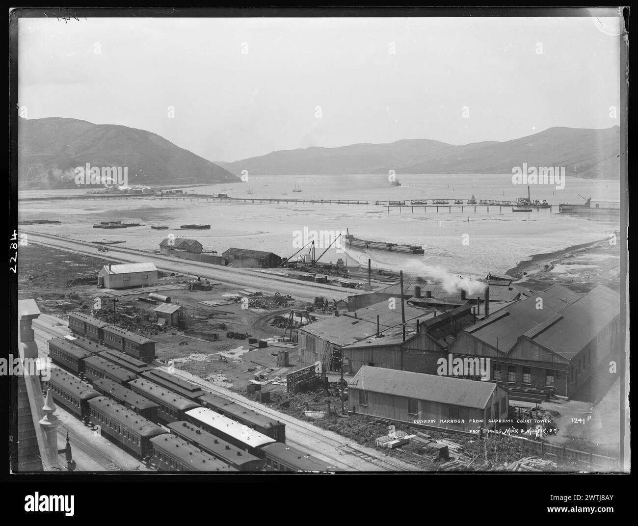 Dunedin water tower Black and White Stock Photos & Images - Alamy