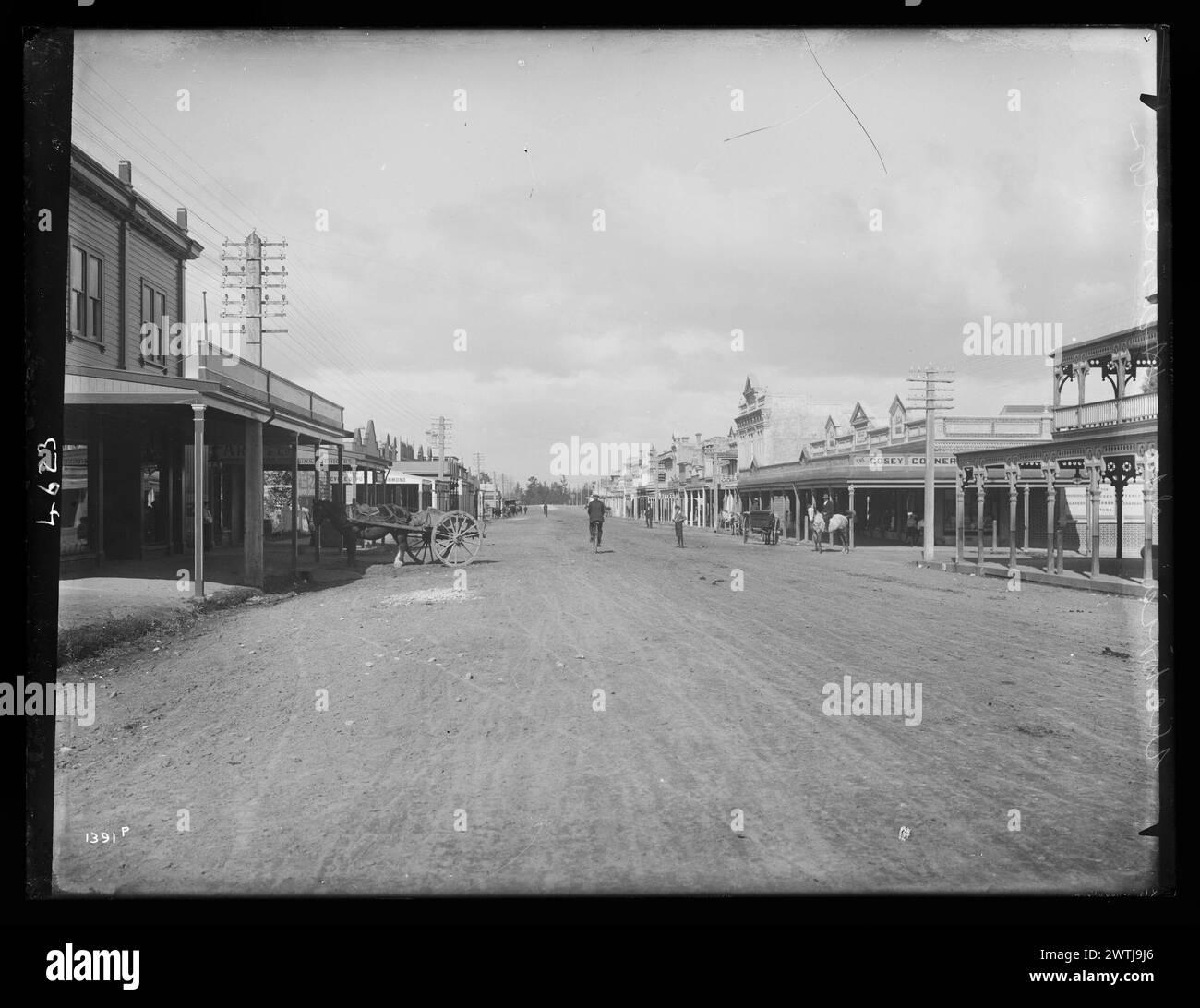 Hamilton victoria street Black and White Stock Photos & Images - Alamy
