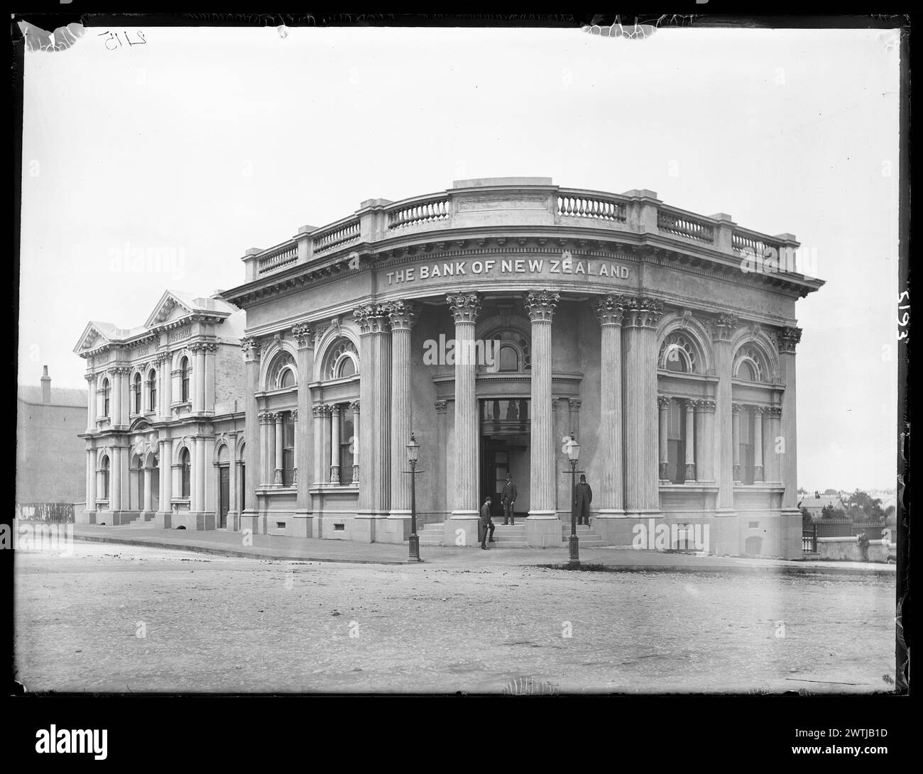[The Bank of New Zealand, Invercargill] gelatin dry plate negatives ...