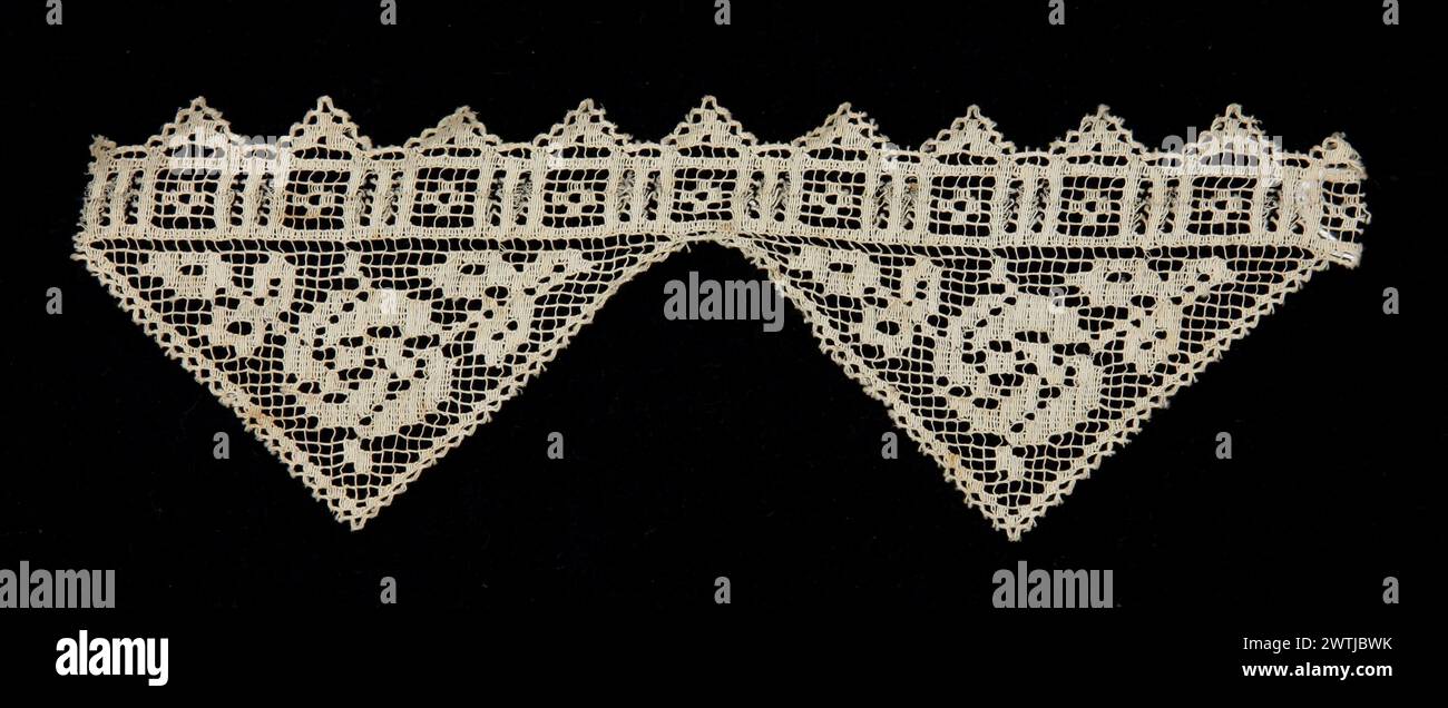Filet lace hi-res stock photography and images - Alamy
