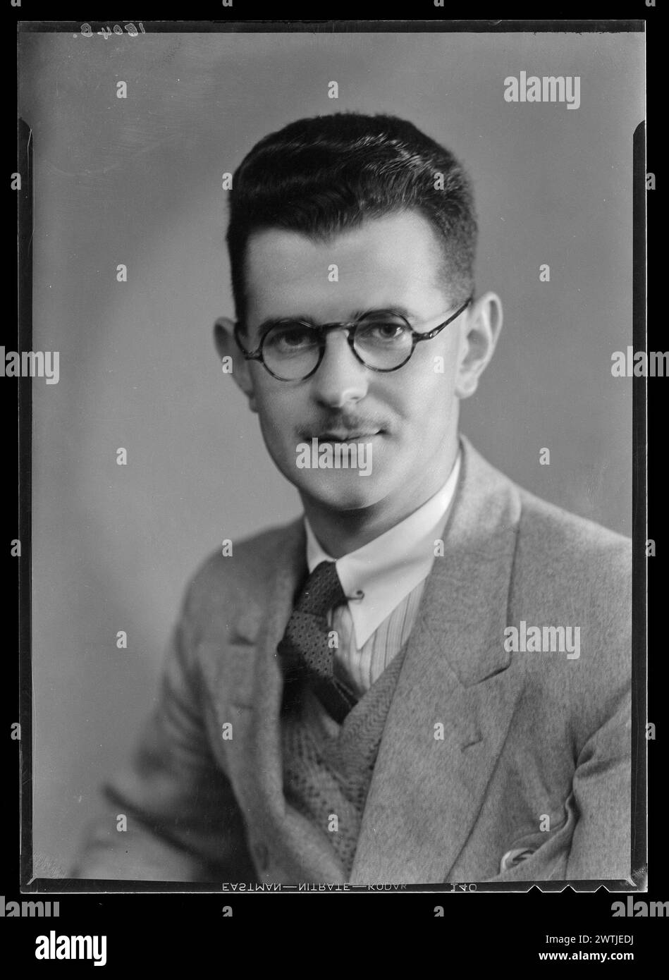 Woman; inscribed 'Mr Kerr' Nitrate negatives, gelatin silver negatives ...