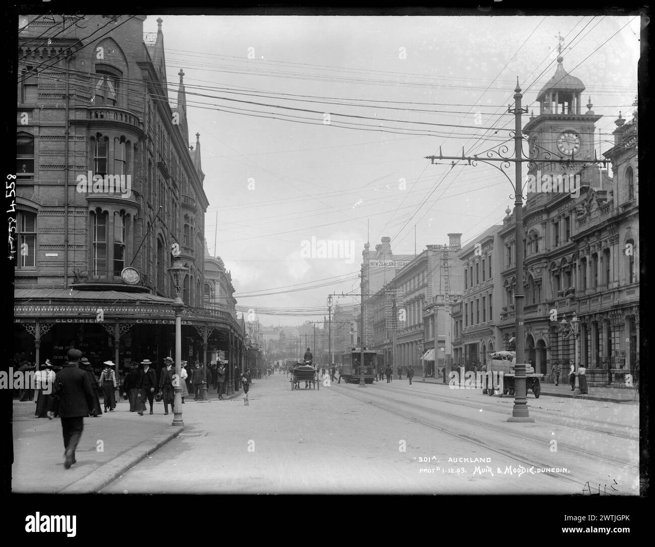 Gelatin dry plate negatives hi-res stock photography and images - Alamy