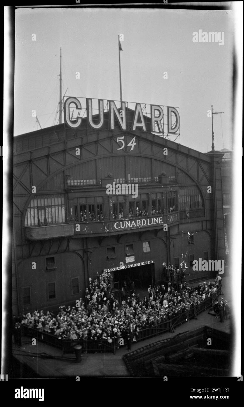 Cunard line pier hi-res stock photography and images - Alamy
