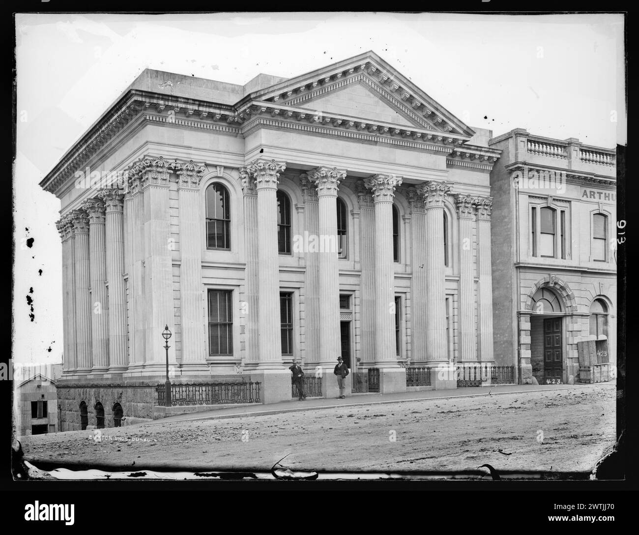 Union Bank, Dunedin wet collodion negatives, black-and-white negatives ...