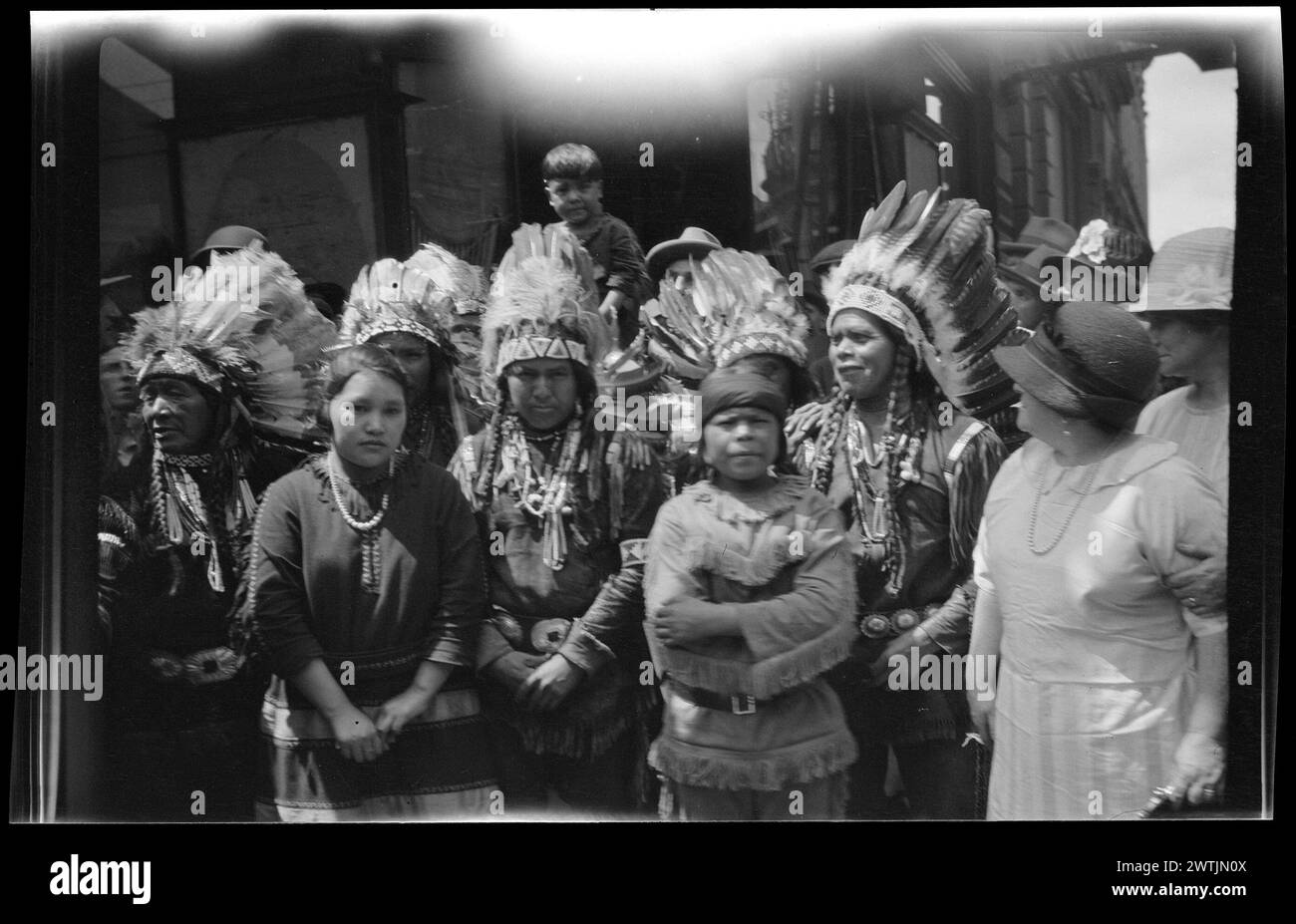 Visit of american red indians hi-res stock photography and images - Alamy