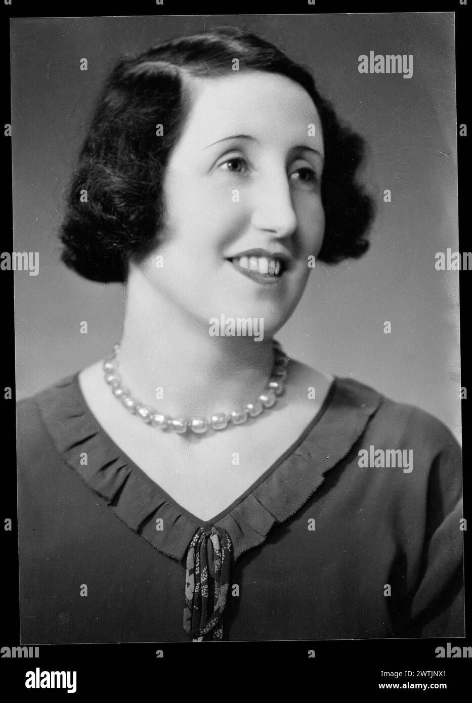 Woman; inscribed 'Mrs John Plimmer' gelatin silver negatives, black-and ...