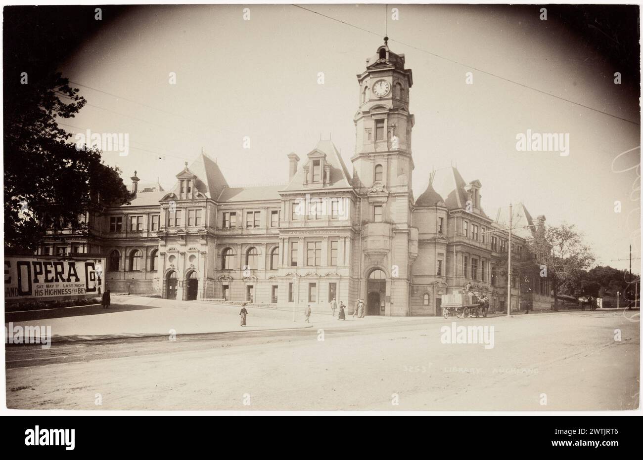 Library auckland hi-res stock photography and images - Alamy