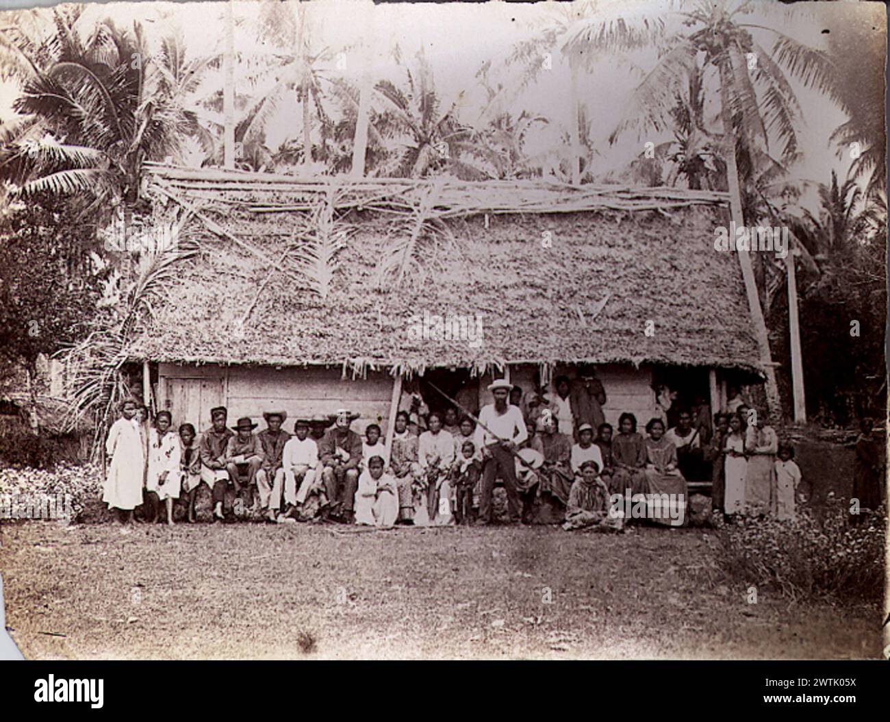Large group outside house, Nieue [sic] photographic prints, group ...