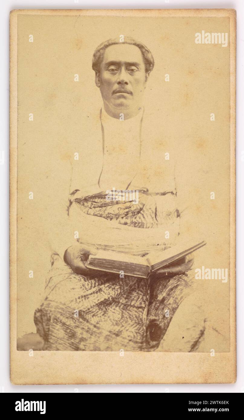 Enele Ma'afu cartes-de-visite, albumen prints, studio portraits Stock ...