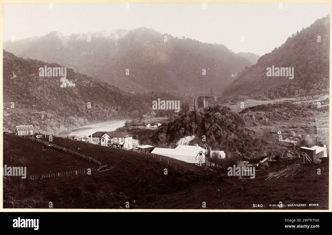 Pipiriki the wanganui river hi-res stock photography and images - Alamy