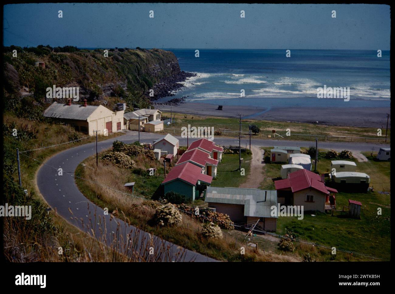 Opunake beach hi-res stock photography and images - Alamy