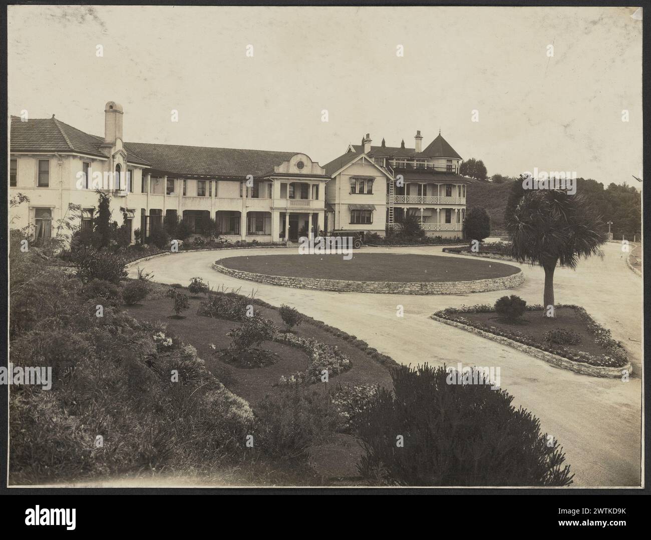 Waitomo Caves Hotel. From the album: The Lambton album gelatin silver ...