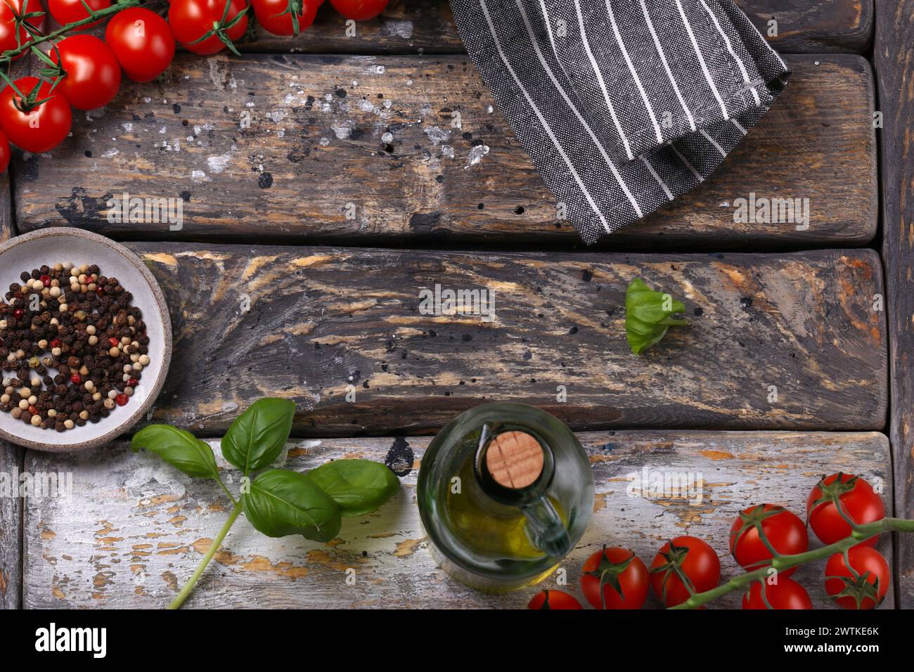 wooden food background with herbs and fresh vegetables Stock Photo - Alamy