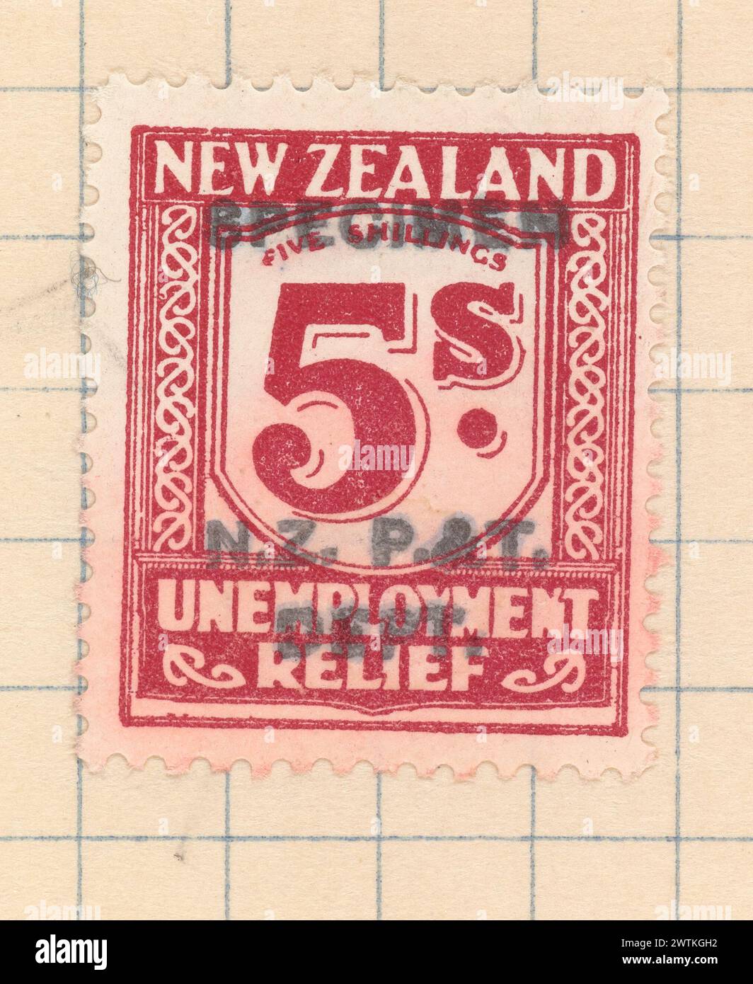 Five shillings stamp hi-res stock photography and images - Alamy