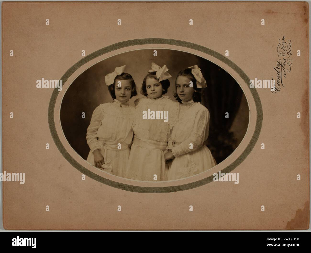 Gelatin silver print - Group portrait of unidentified girls, Quebec City, Quebec, 1904-1917 ...