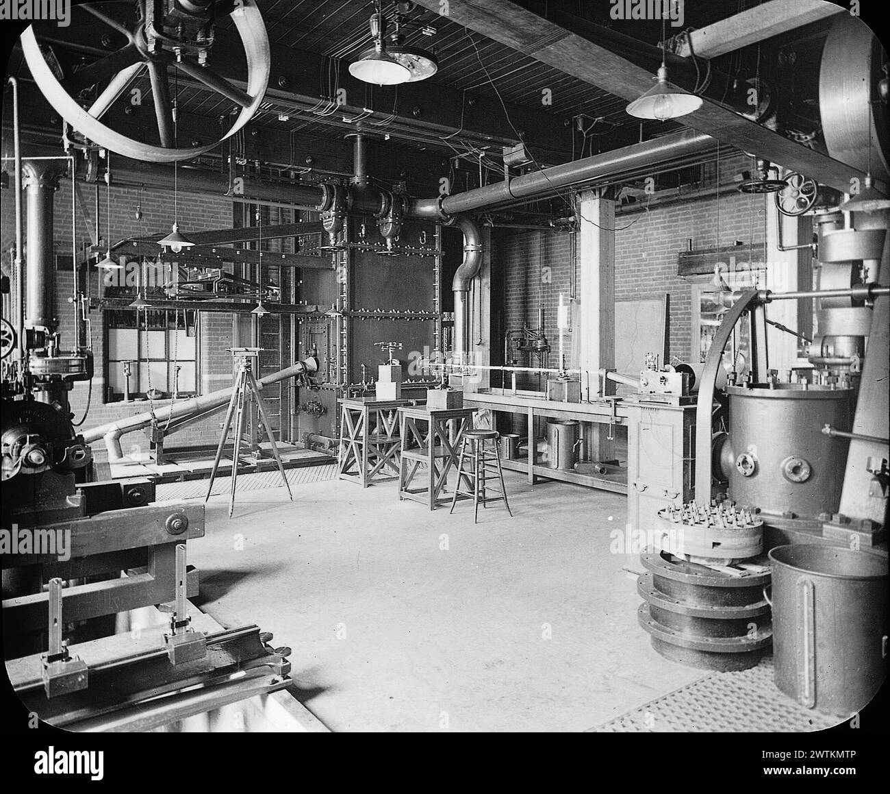 Transparency - Hydraulic Lab, Macdonald Science Building, McGill ...