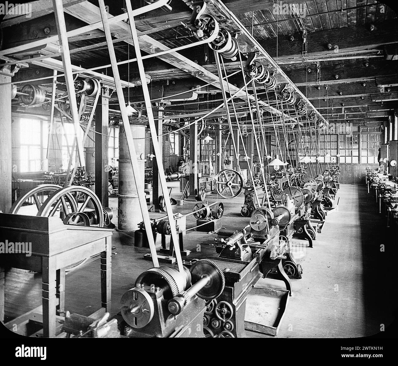 Mcgill university 1901 hi-res stock photography and images - Alamy