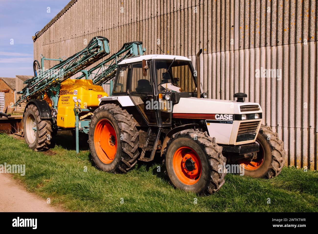 Case Hydra Shift 1594 tractor with Cleanacres Airtec 3000 sprayer on ...