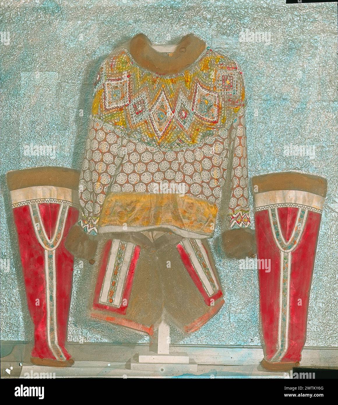 Inuit costume hi-res stock photography and images - Alamy