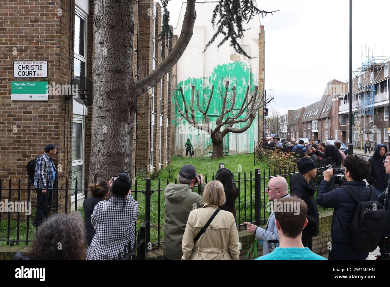 London, UK, 18th March 2024. Visitors have been gathering in Hornsey ...