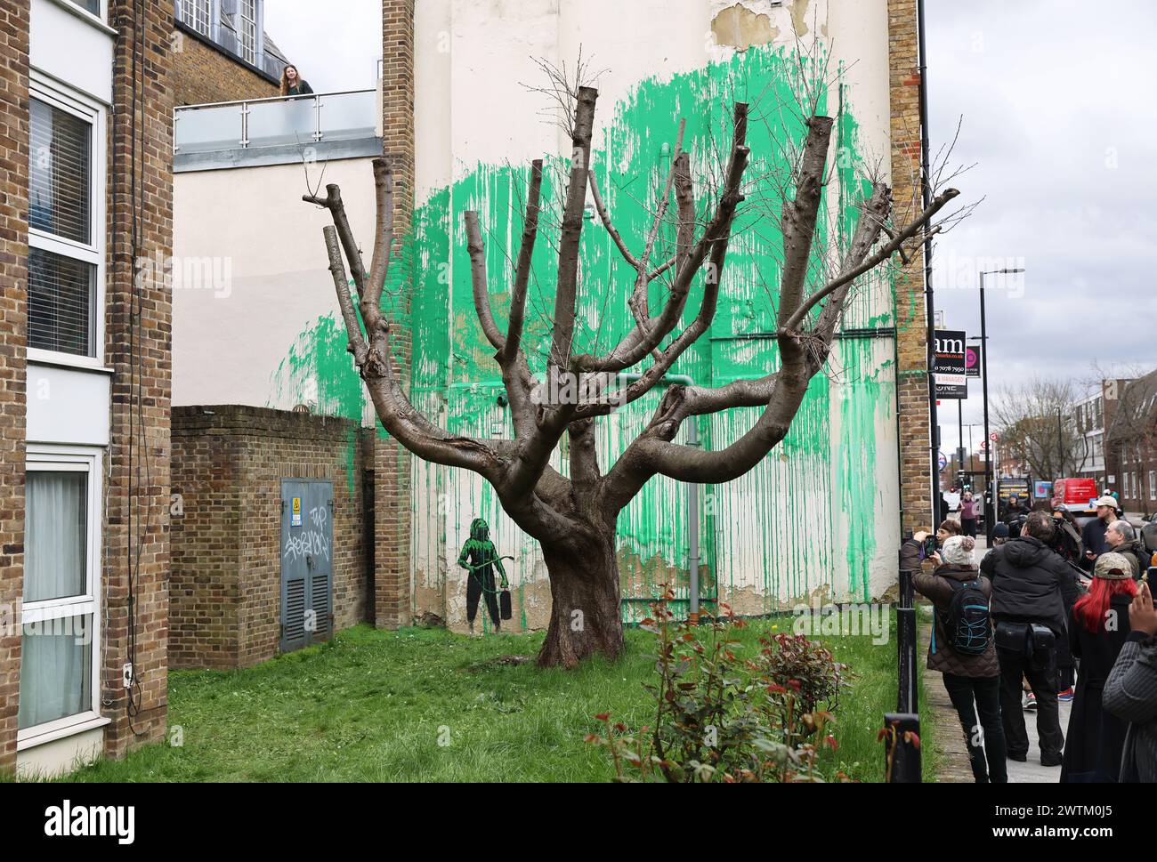 London, UK, 18th March 2024. Visitors have been gathering in Hornsey ...