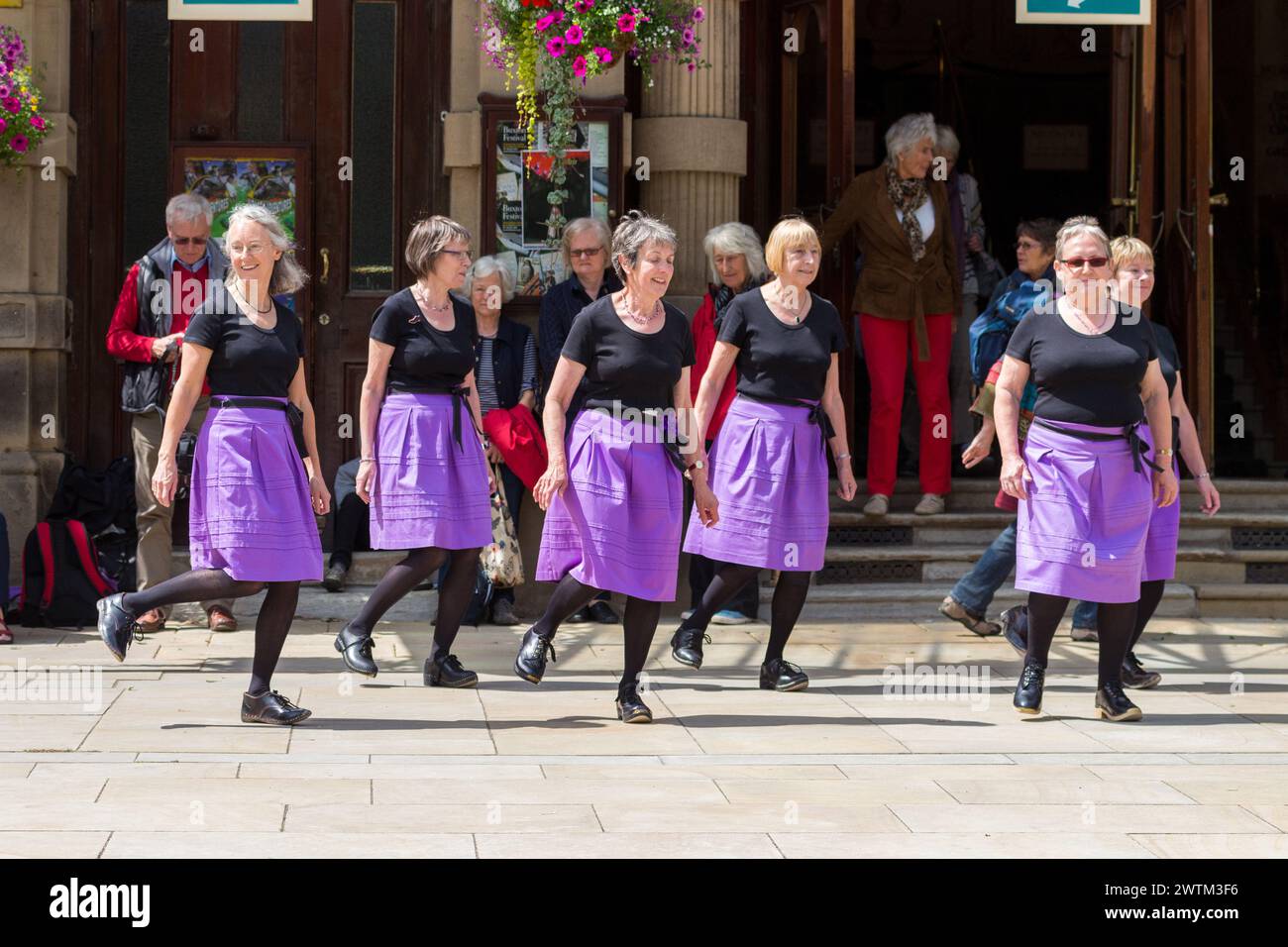 Clog dancer clog dancers hi-res stock photography and images - Alamy