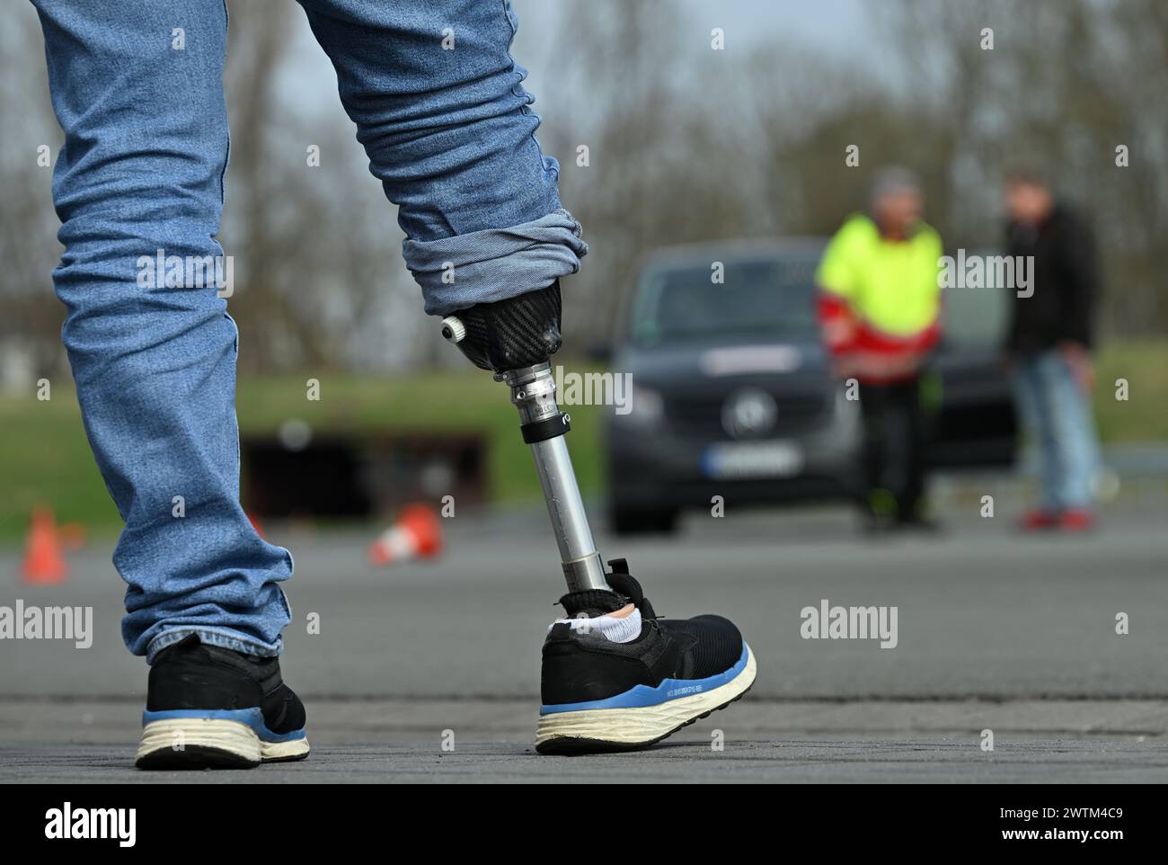 Prosthetic leg driver in hi-res stock photography and images - Alamy