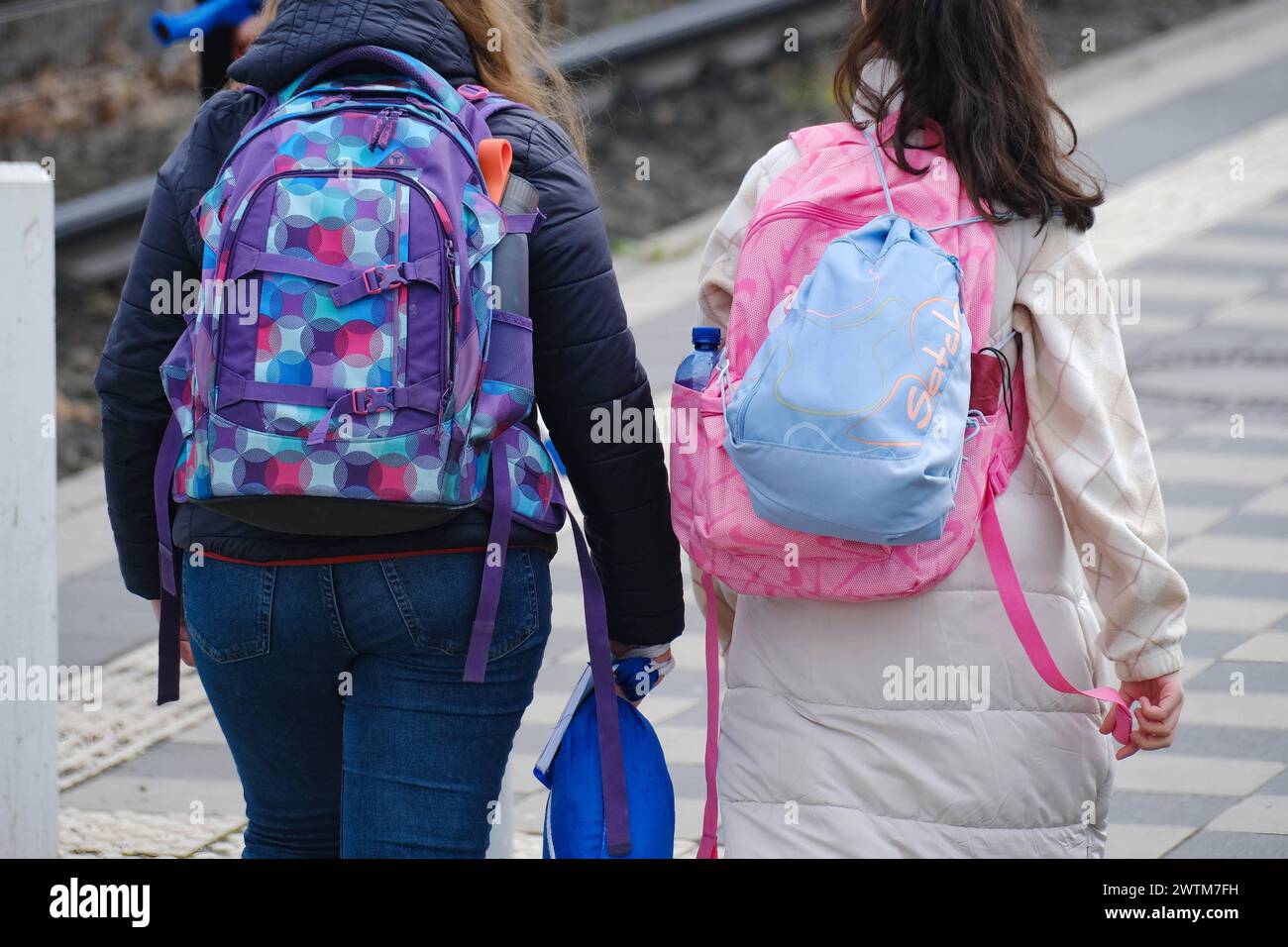 Schulpflicht hi-res stock photography and images - Alamy