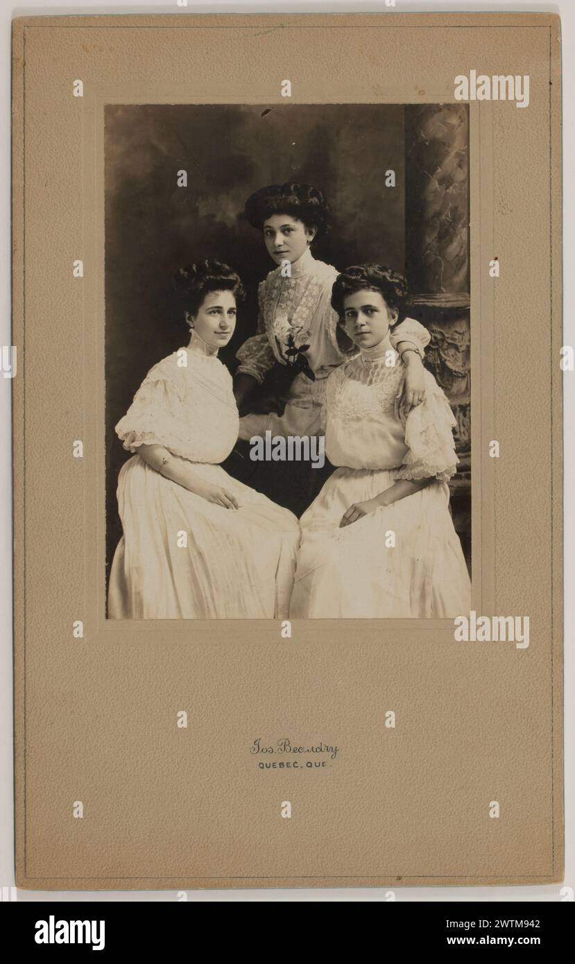 Gelatin silver print - Group portrait of unidentified women, Quebec ...