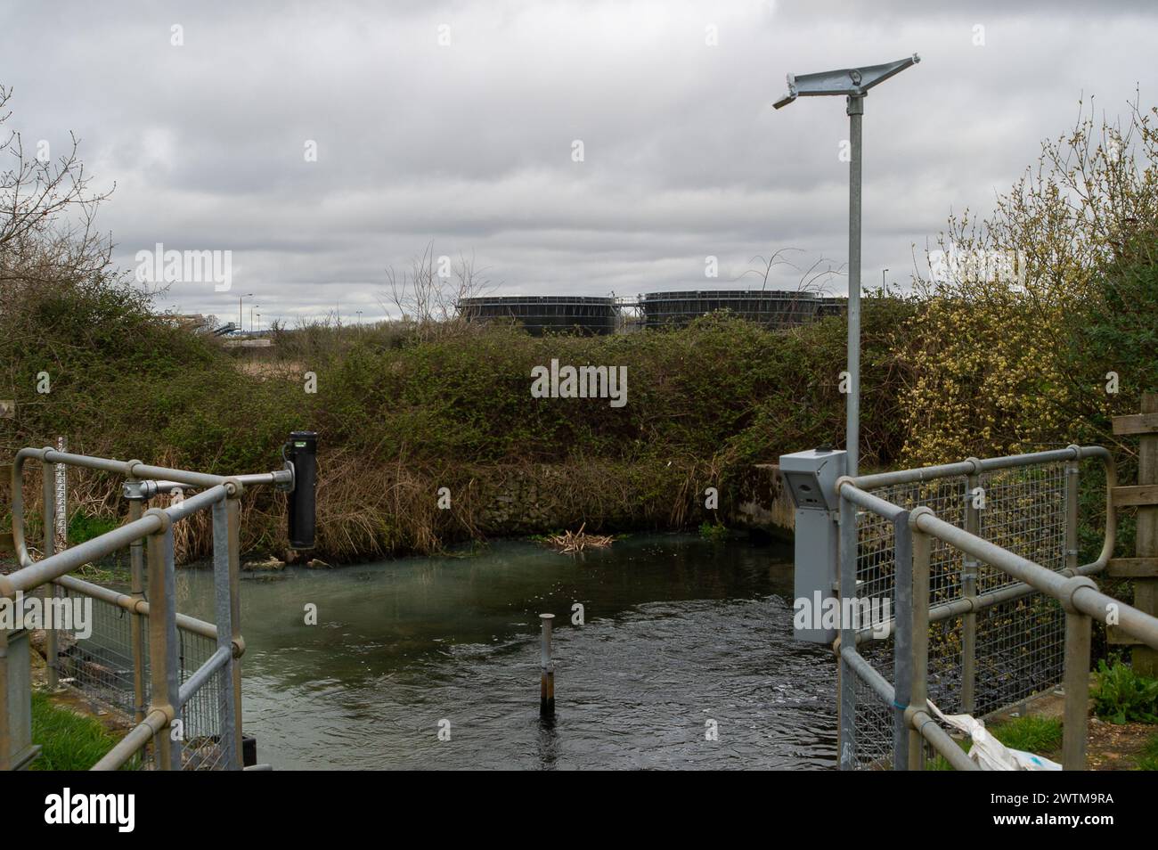 Slough, Berkshire, UK. 18th March, 2024. Thames Water are discharging ...