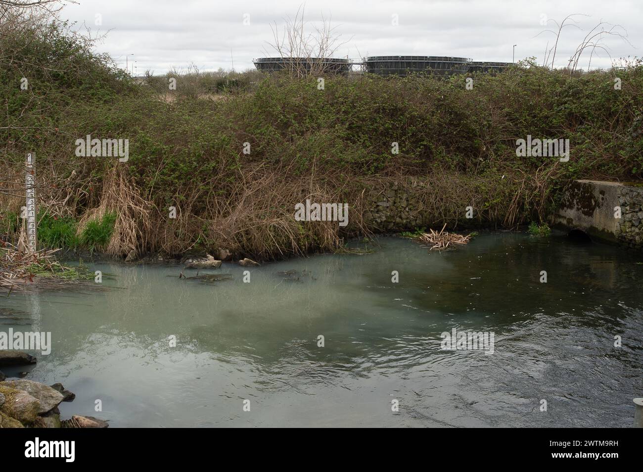 Slough, Berkshire, UK. 18th March, 2024. Thames Water are discharging ...