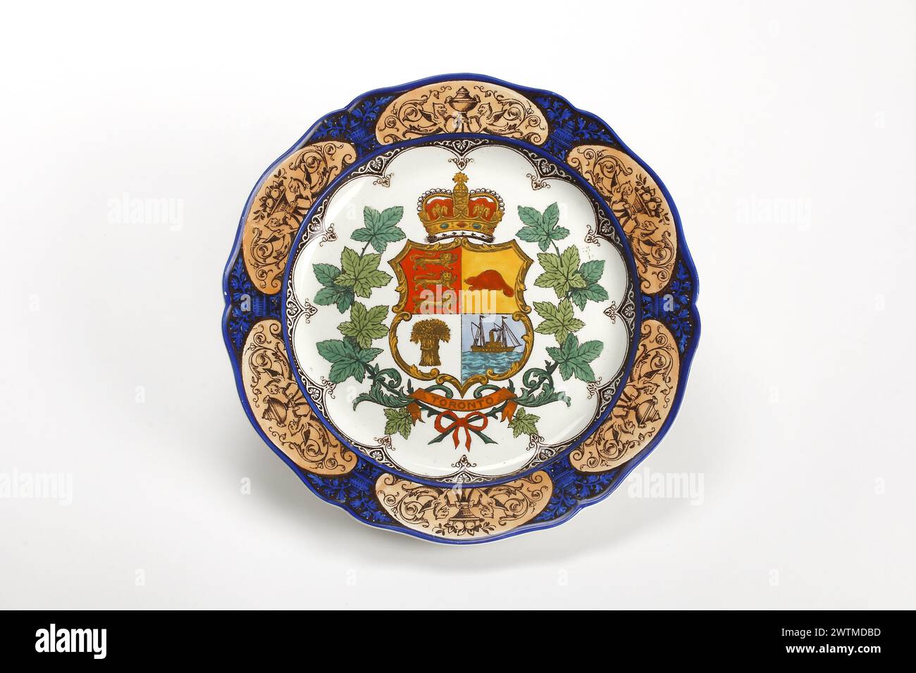 Commemorative dinner plate - Coat-of-arms, City of Toronto Josiah ...