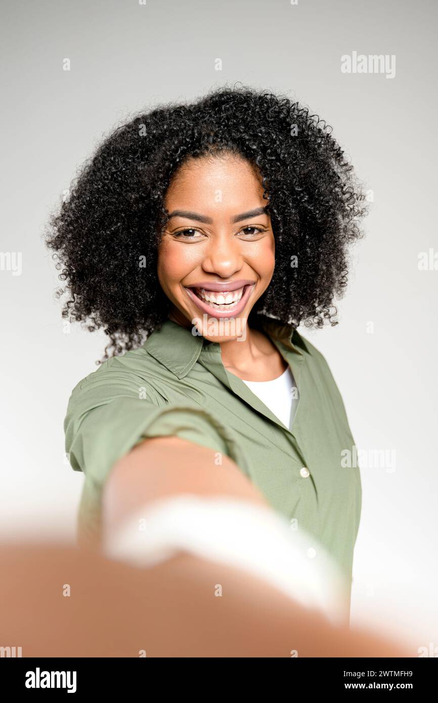 Portrait radiant business woman hi-res stock photography and images - Alamy