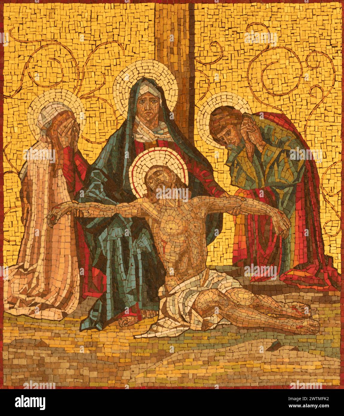 Pieta bible scene hi-res stock photography and images - Alamy