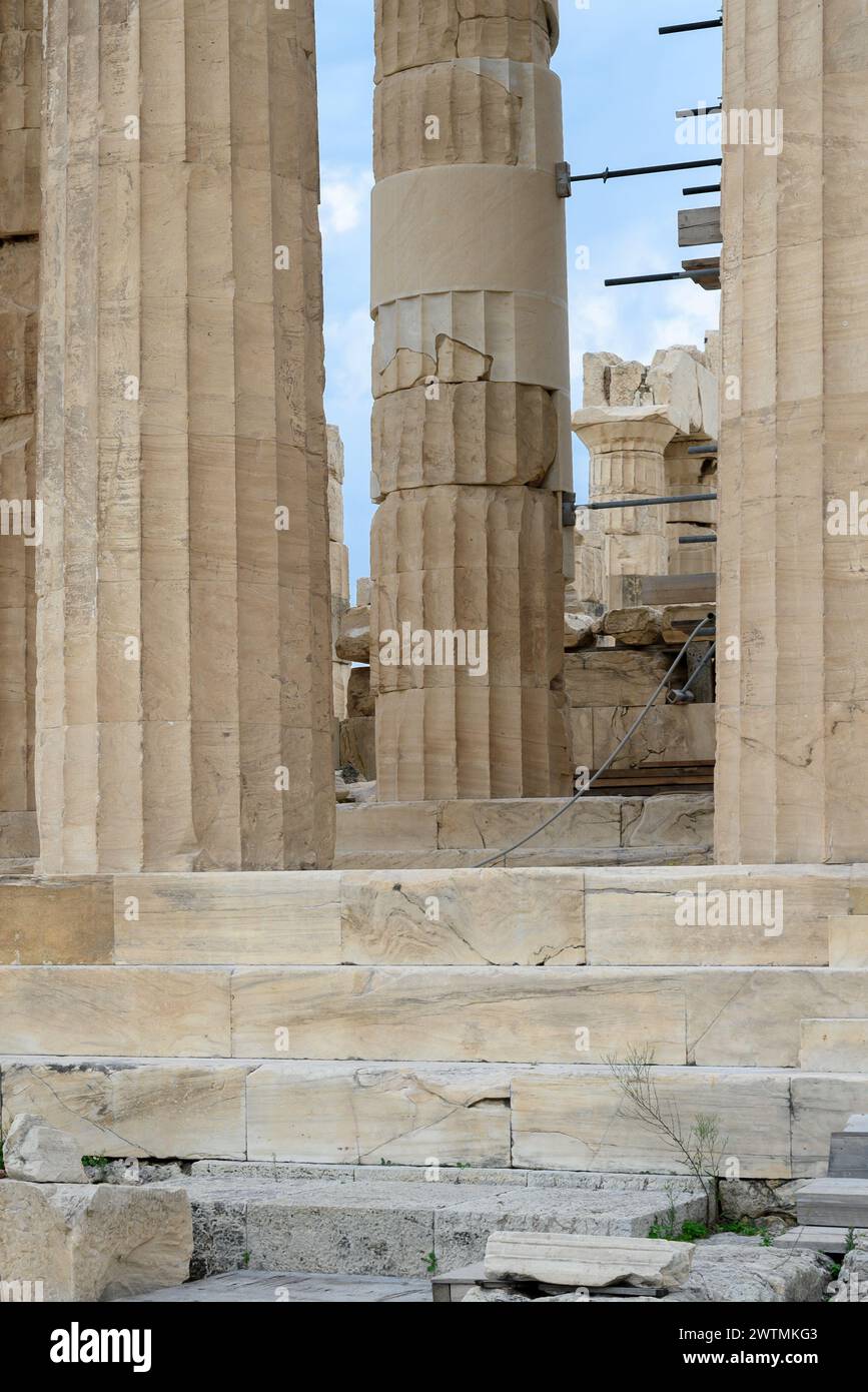 Parthenon greece columns steps hi-res stock photography and images - Alamy