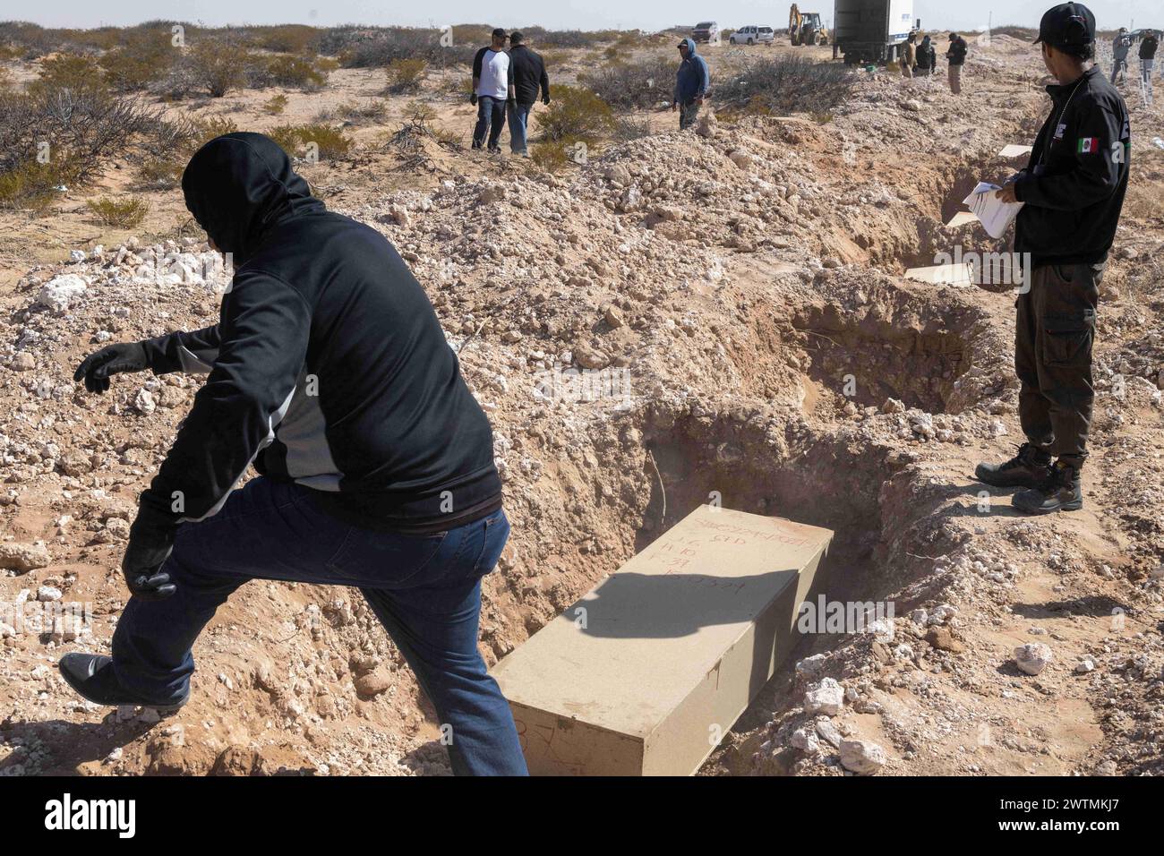 Auburn Hills, Michigan, USA. 15th Mar, 2024. Forensic medical service ...