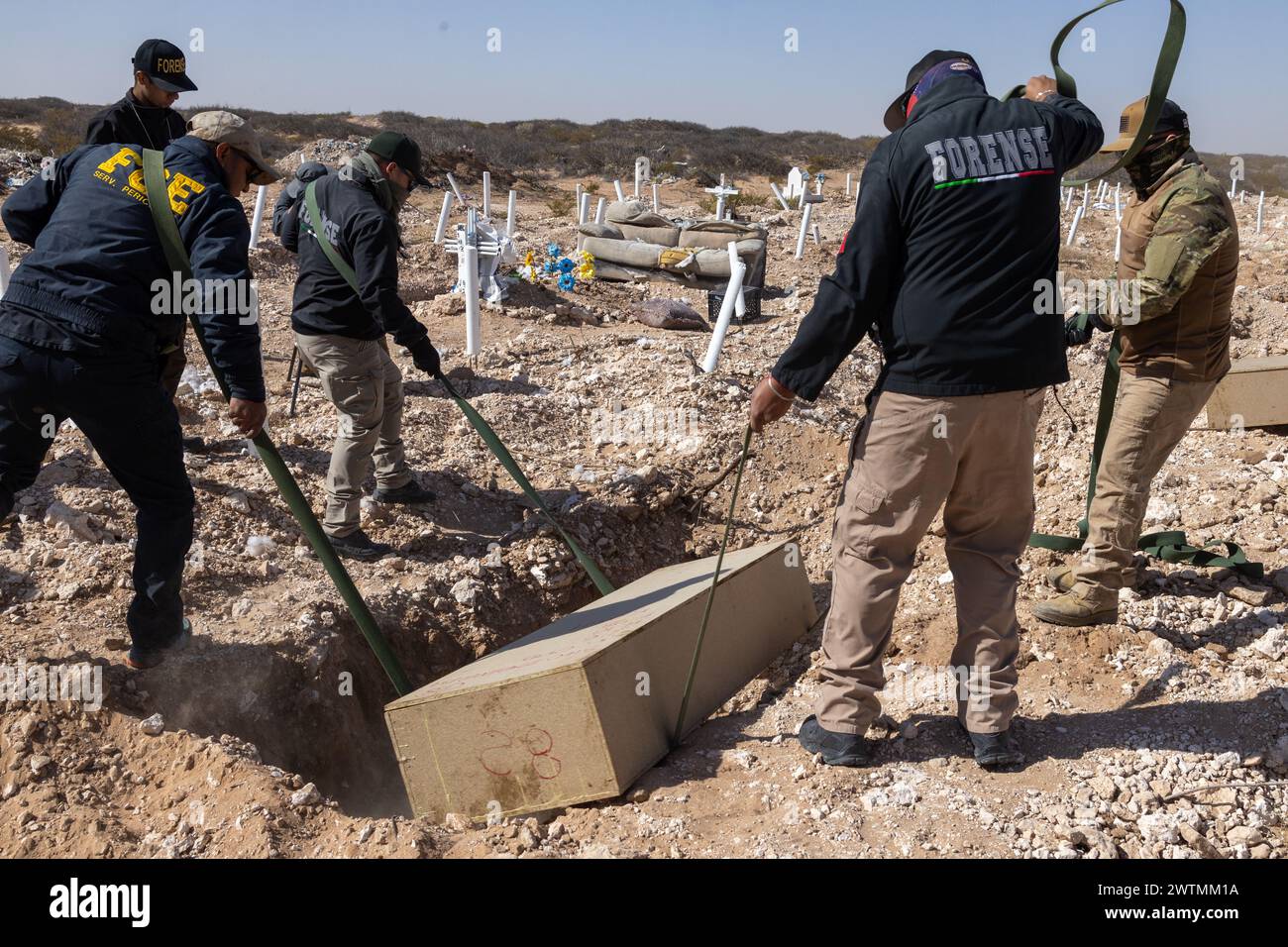 Auburn Hills, Michigan, USA. 15th Mar, 2024. Forensic medical service ...