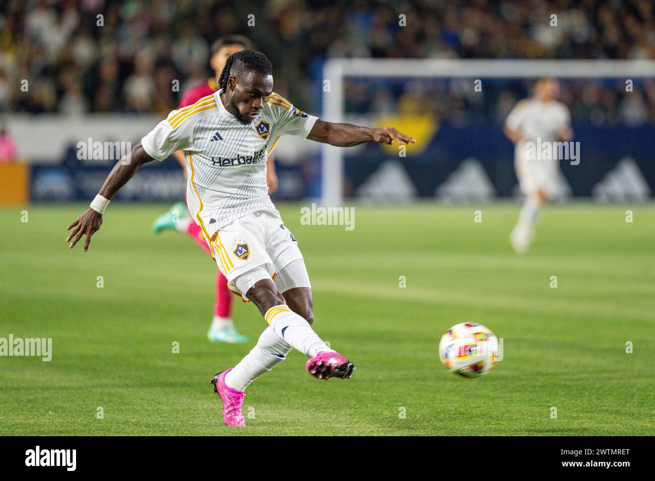 Los Angeles Galaxy midfielder Joseph Paintsil (28) sends a pass during ...