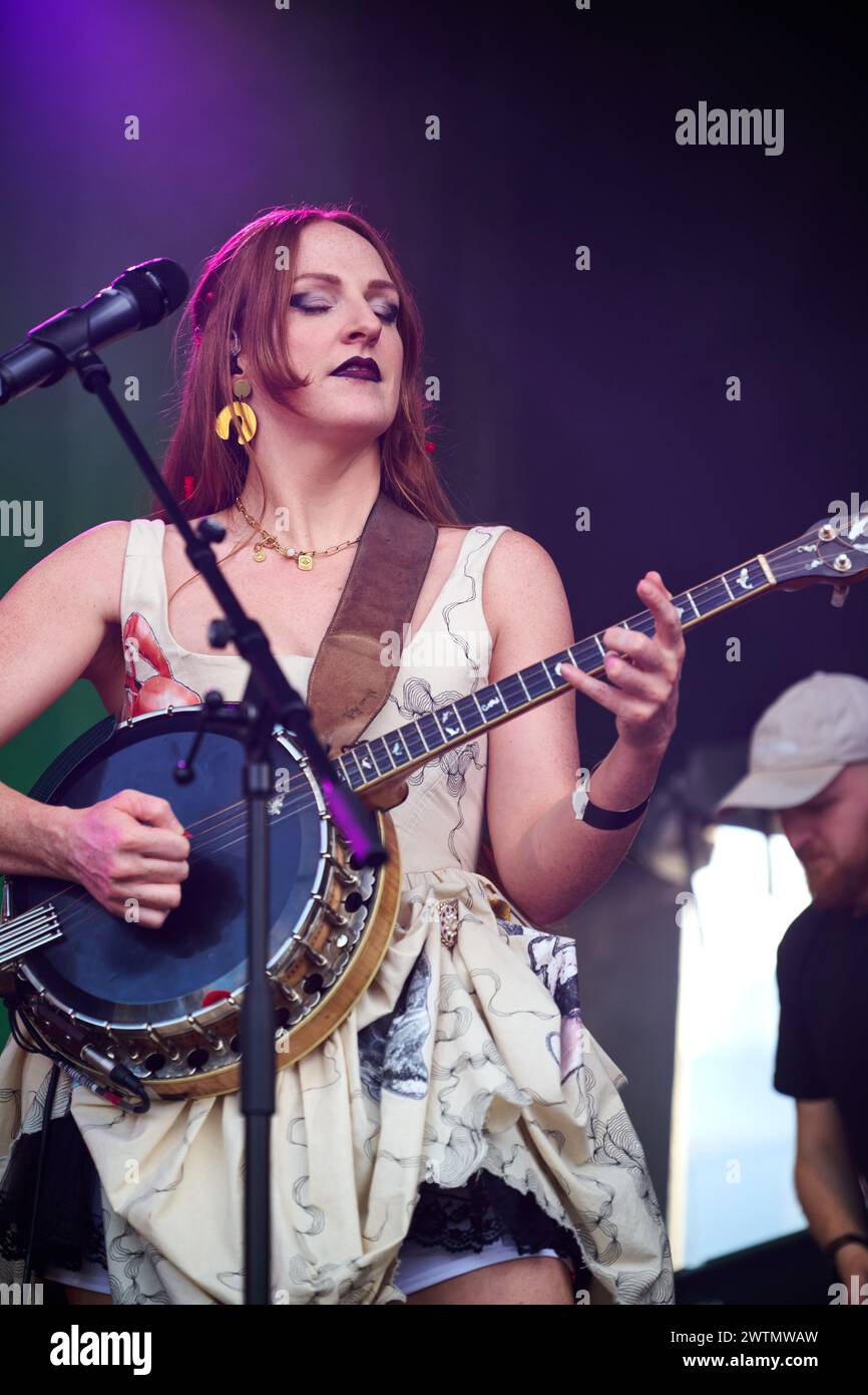 London, England, UK. 17th Mar, 2024. Musician LISA CANNY performing ...