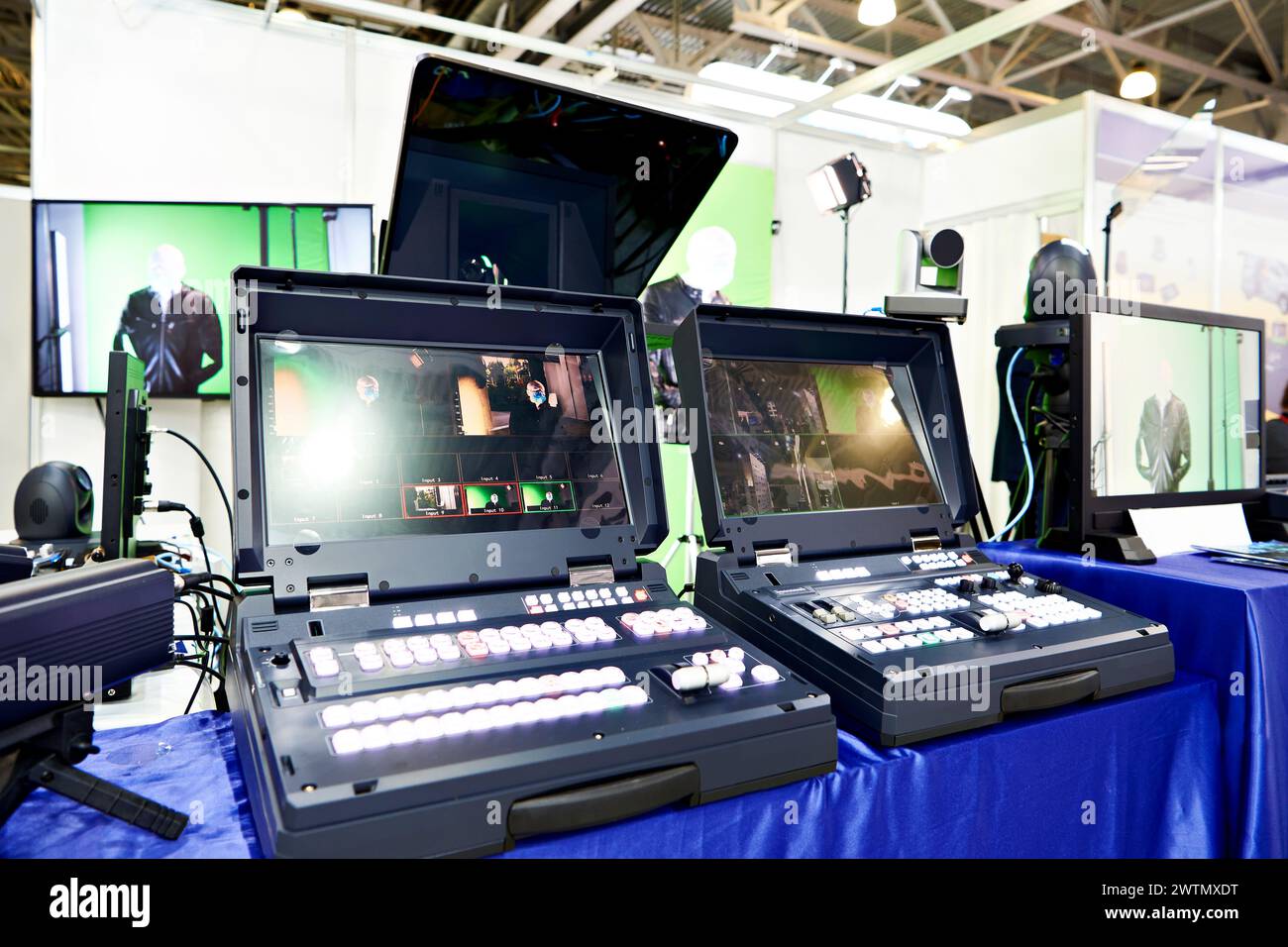 Monitors in control room hi-res stock photography and images - Alamy