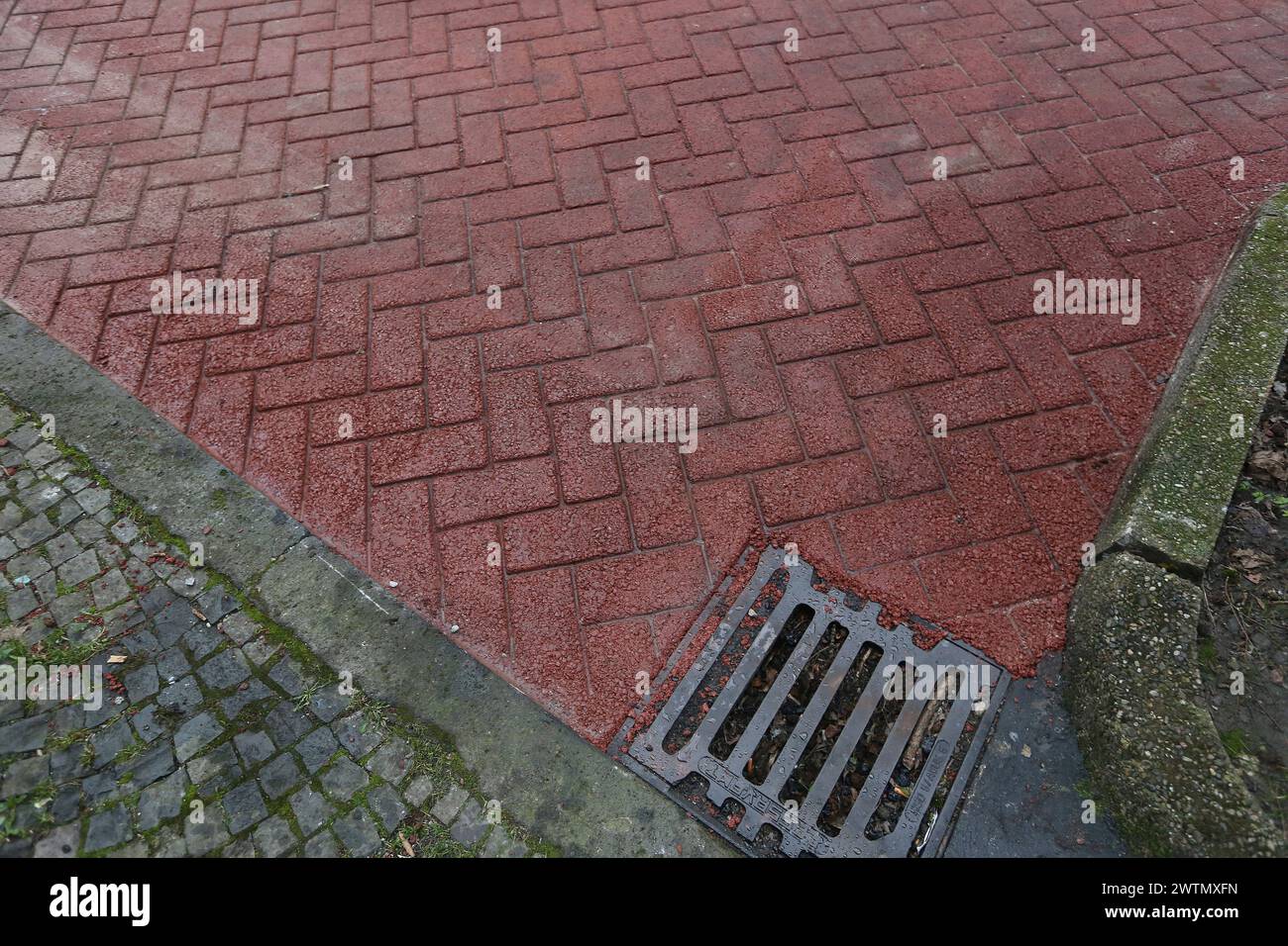 14.03.2024 Dortmund, In Dortmund wird auf einem kurzen Straßenabschnitt ...