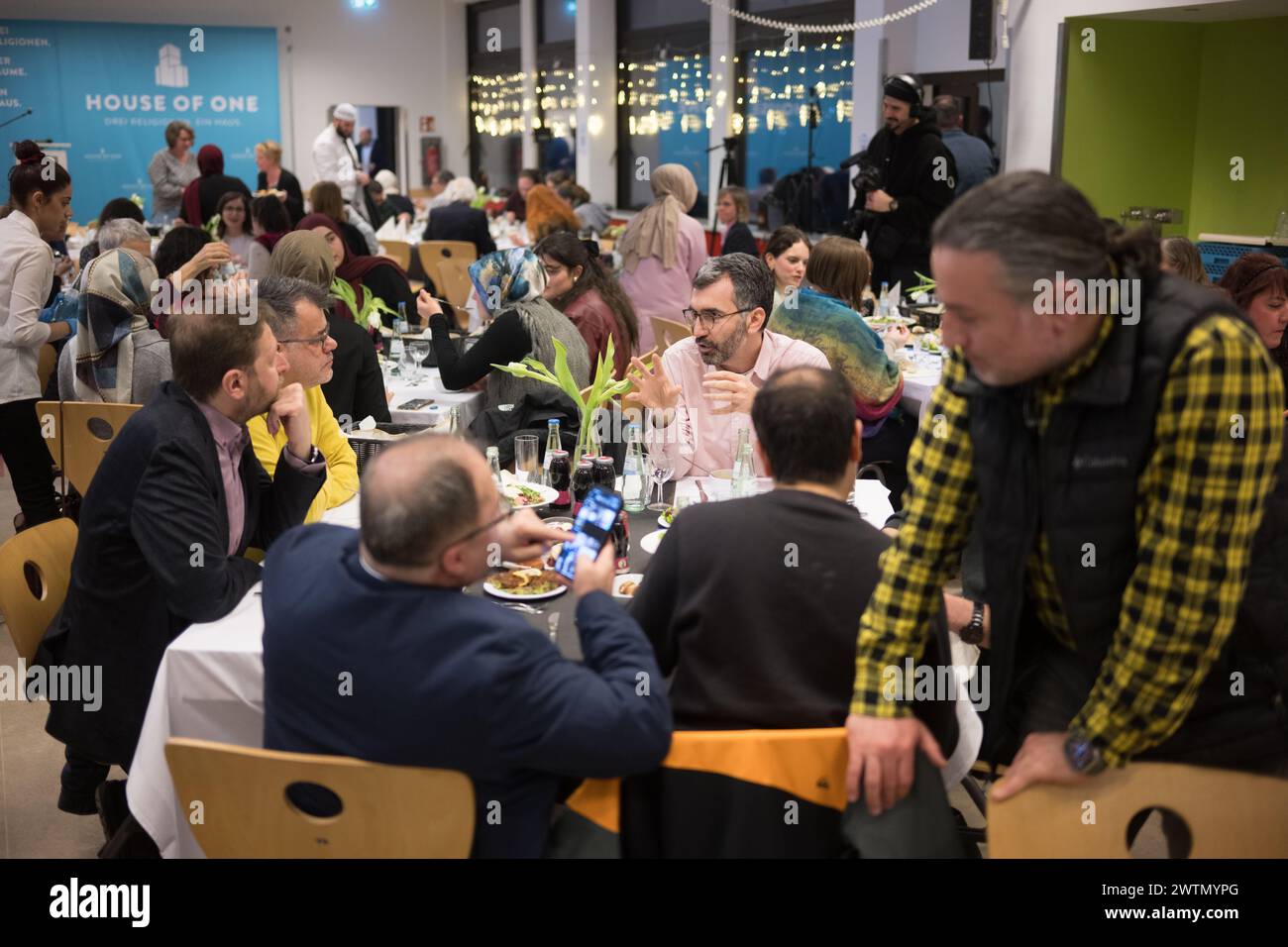 Berlin, Germany. 18th Mar, 2024. Guests take part in a joint Ramadan ...