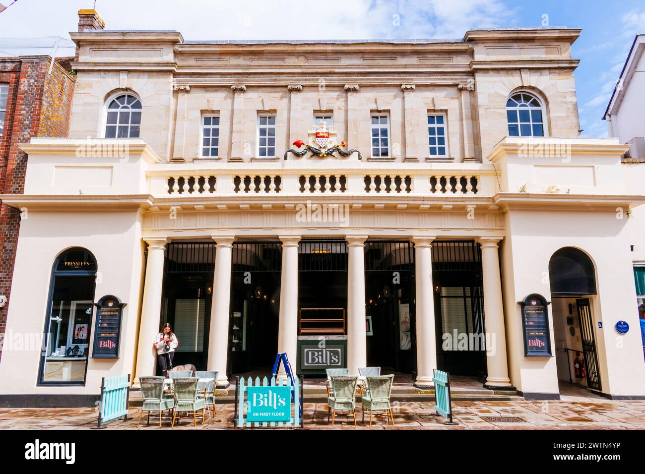 Chichester shopping centre street hi-res stock photography and images ...