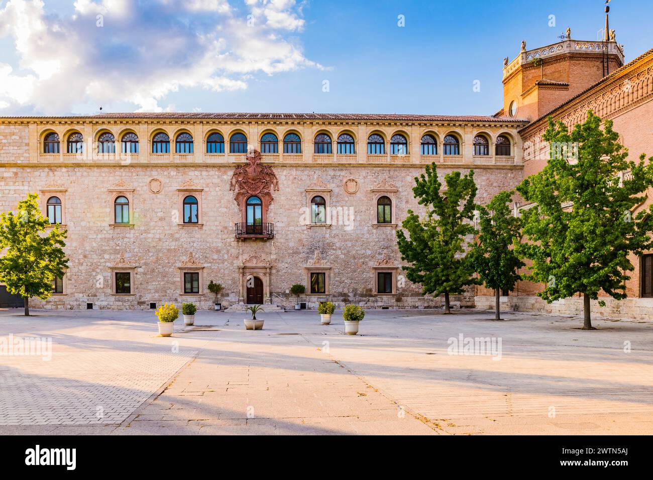Diocese of alcala de henares hi-res stock photography and images - Alamy