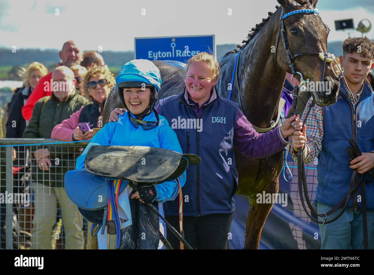The beautiful sight of horse racing hi-res stock photography and images ...
