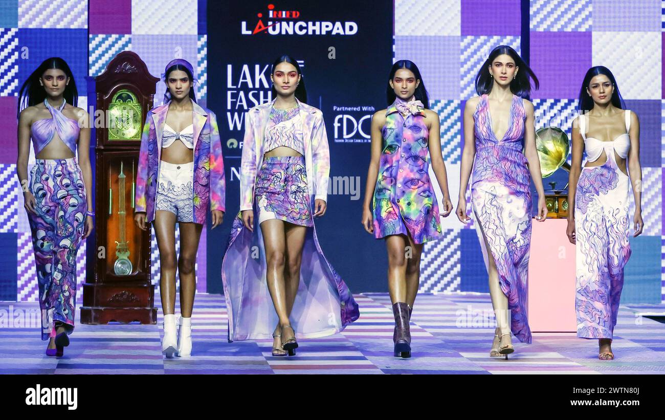 Mumbai, India. 15th Mar, 2024. Mumbai, Mar 15 (ANI): Models wearing ...