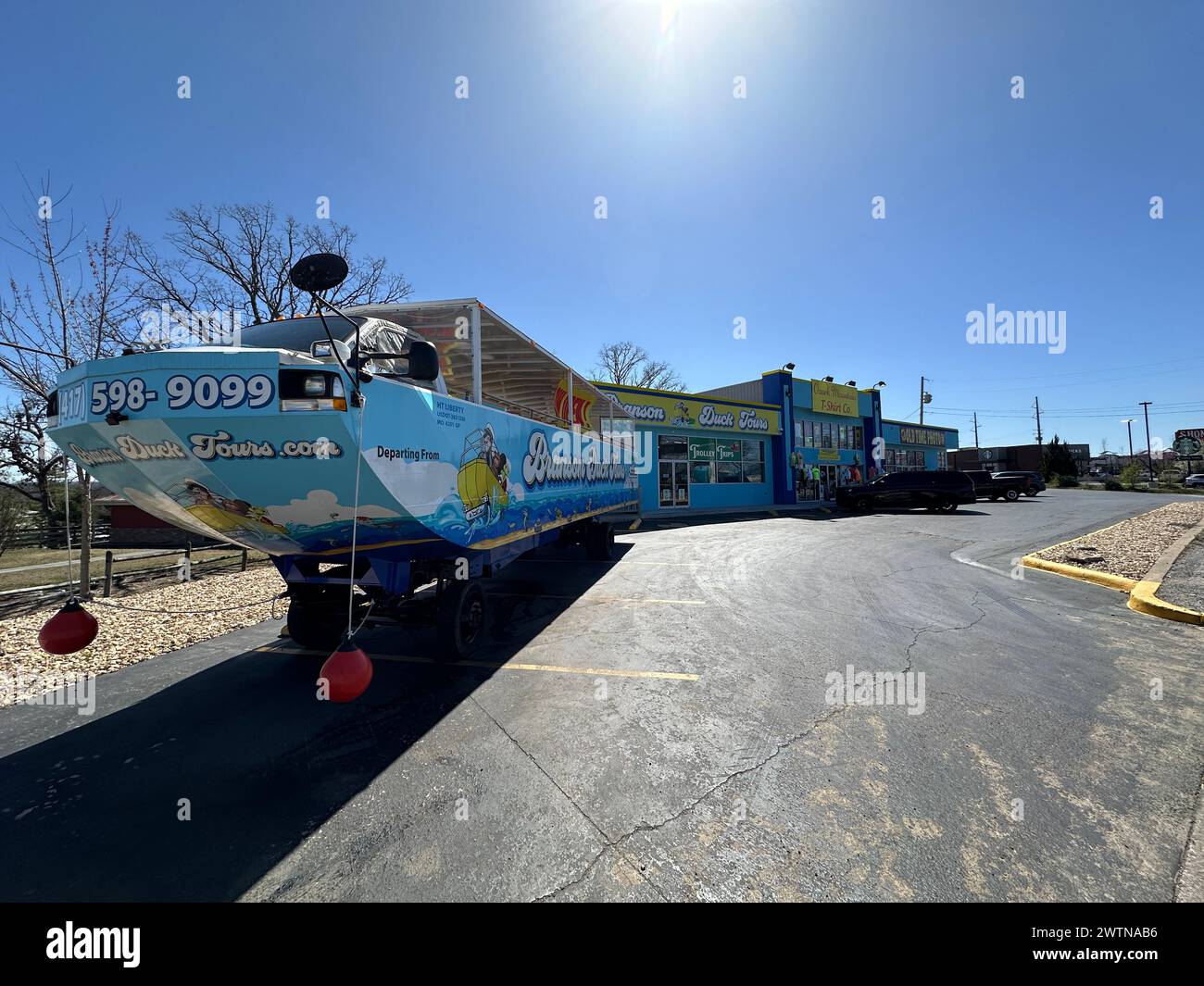 Branson duck tour hi-res stock photography and images - Alamy