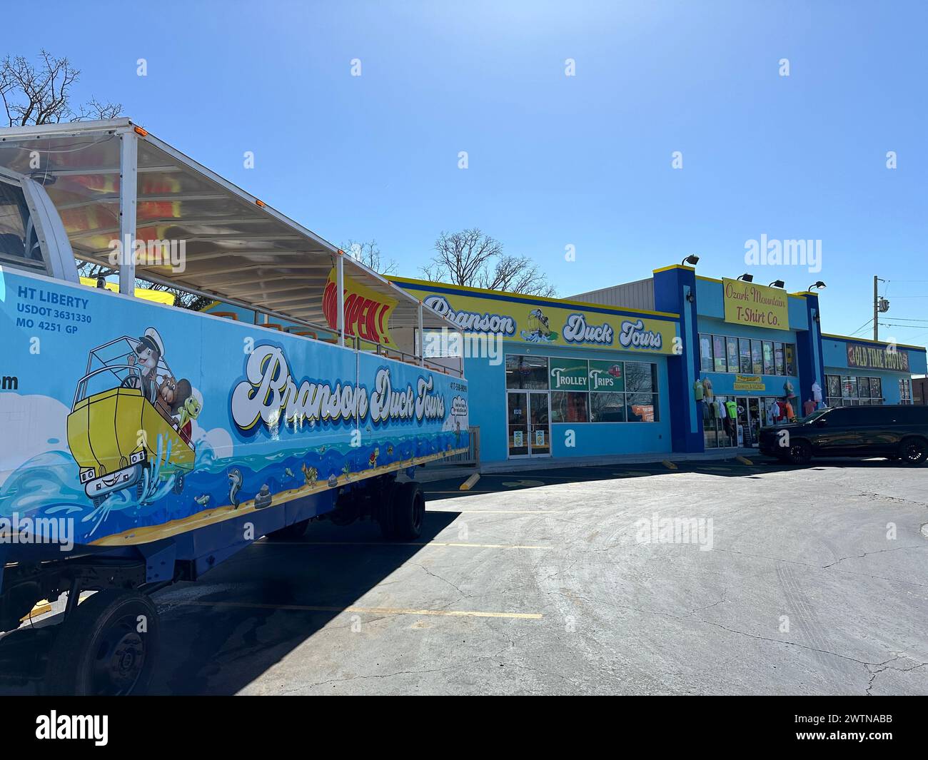 Branson duck tour hi-res stock photography and images - Alamy