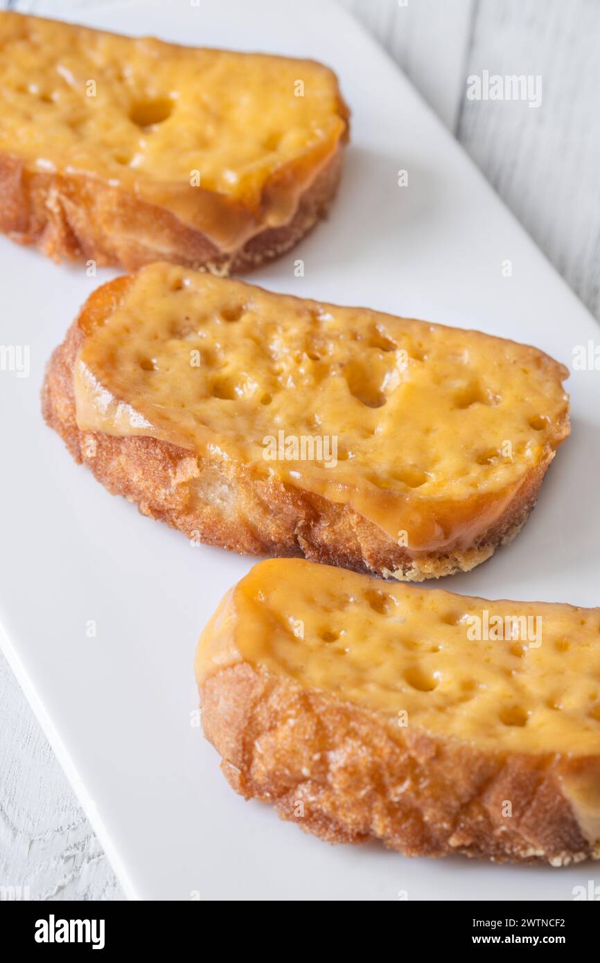 Portion of cheddar cheese hi-res stock photography and images - Alamy