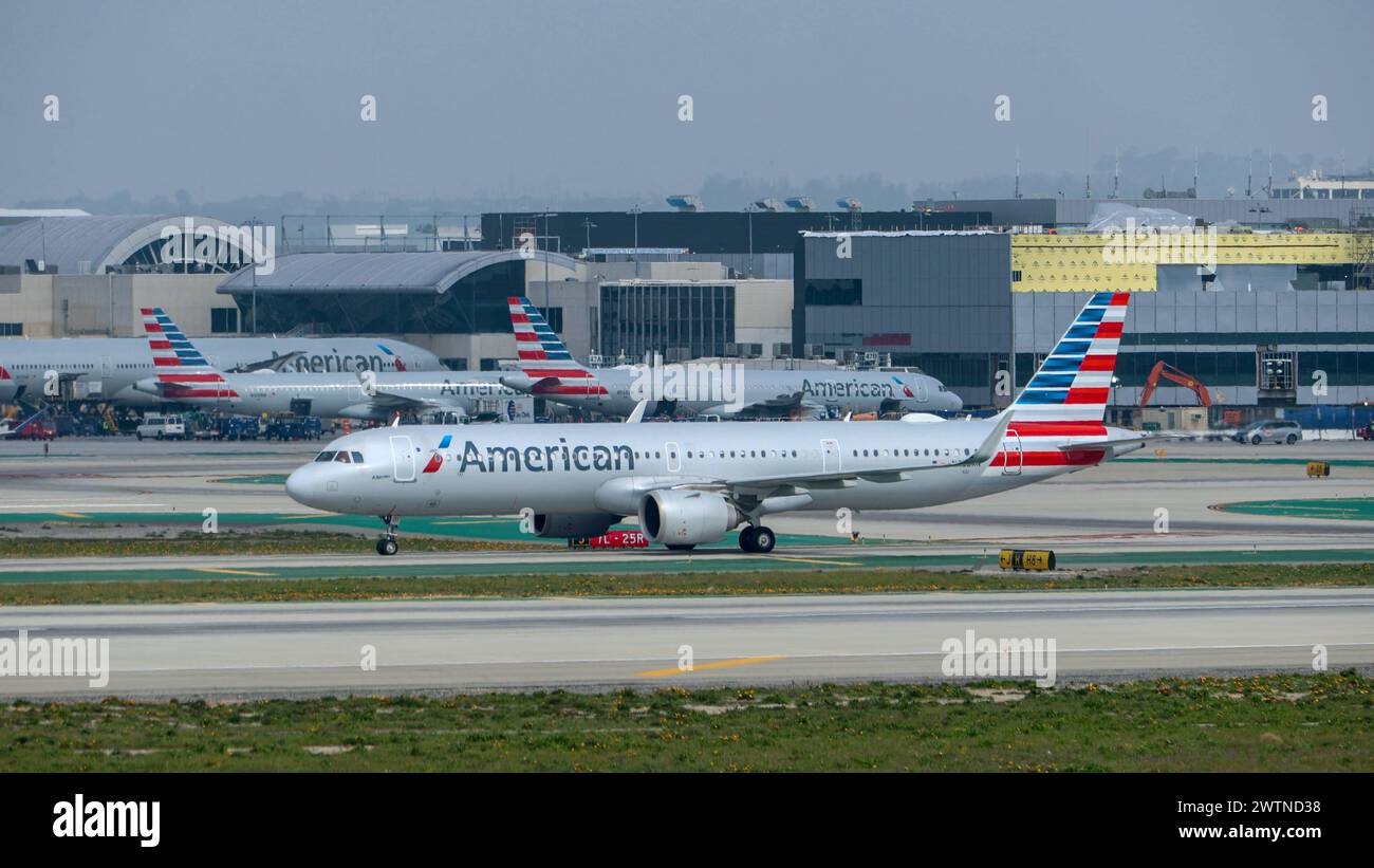 N422AN American Airlines Airbus A321-253NX am Los Angeles International ...